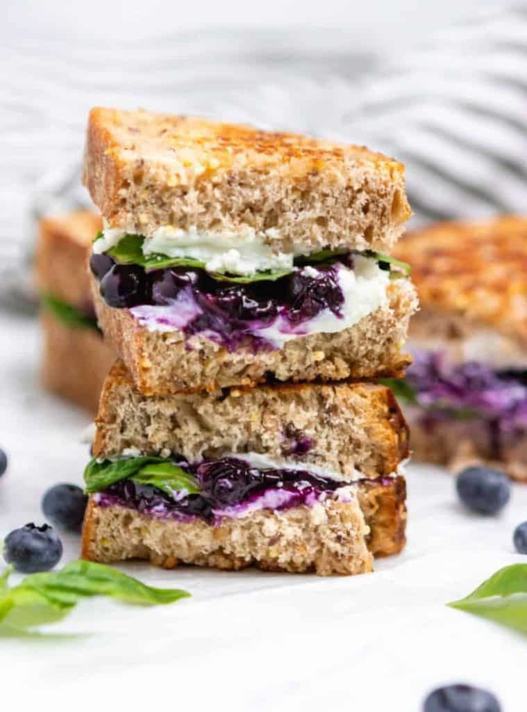 40+ Easy Blueberry Recipes To Brighten Your Summer - Bydeannyd
